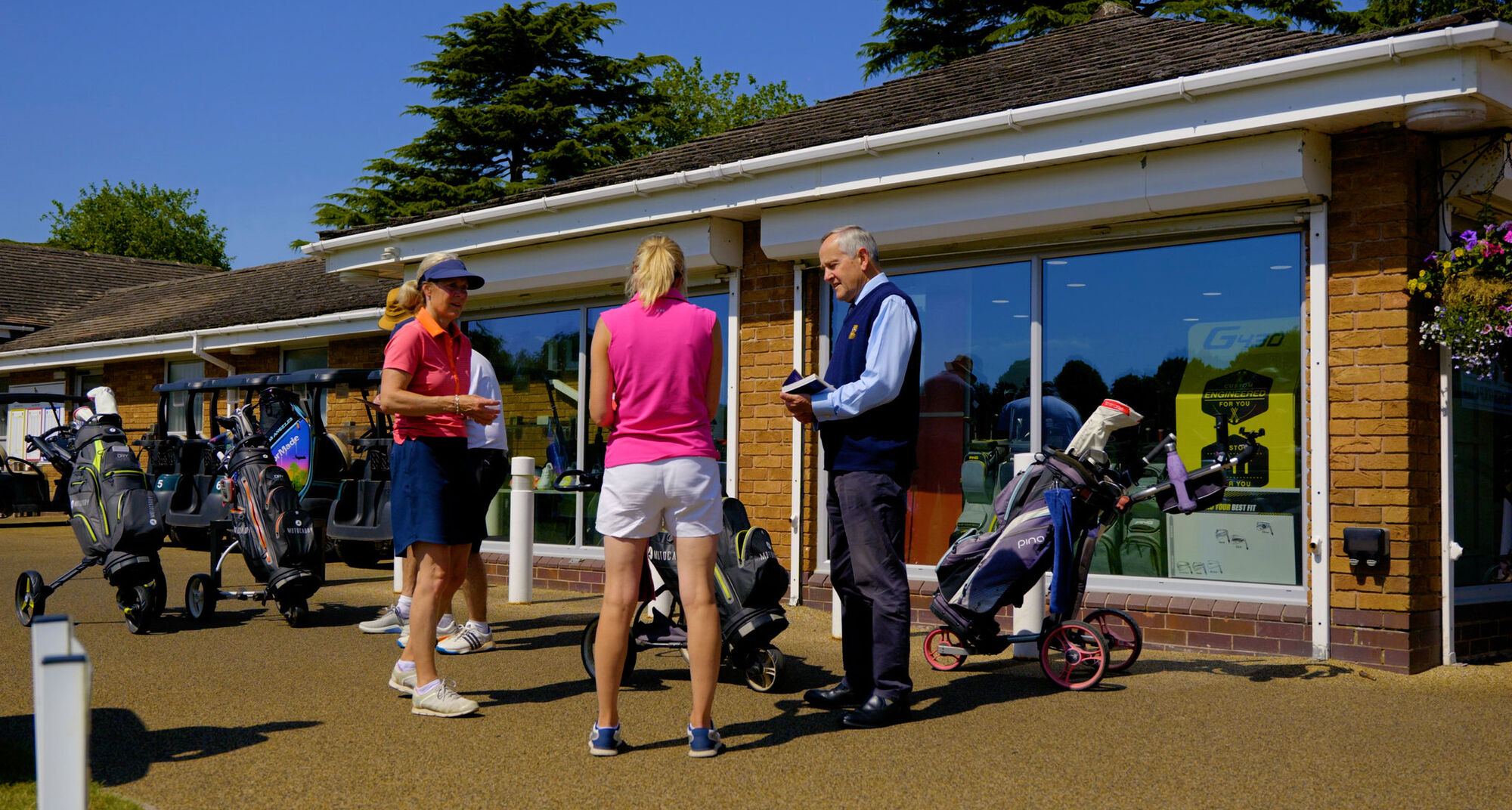 Contact :: Copt Heath Golf Club Solihull